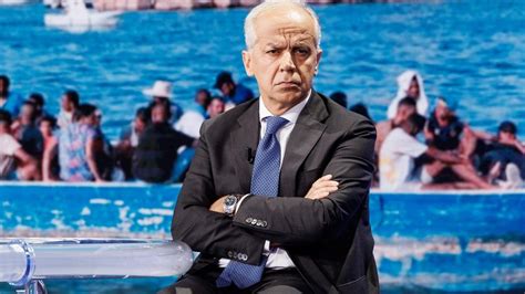 Migranti crisi Italia Francia Piantedosi Nessuna volontà di rompere