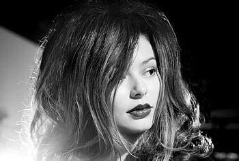 Miranda Cosgrove Sexy Bikini And Erotic Photos Playcelebs Net