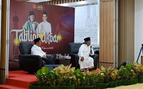 Gus Muwafiq Beri Pencerahan Pada Tabligh Akbar Dalam Rangka Peringatan