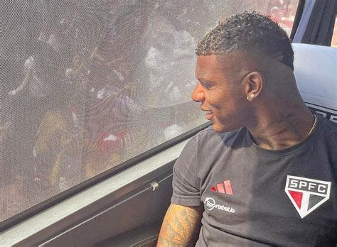 SPNet Escalação do São Paulo Arboleda treina parcialmente em última