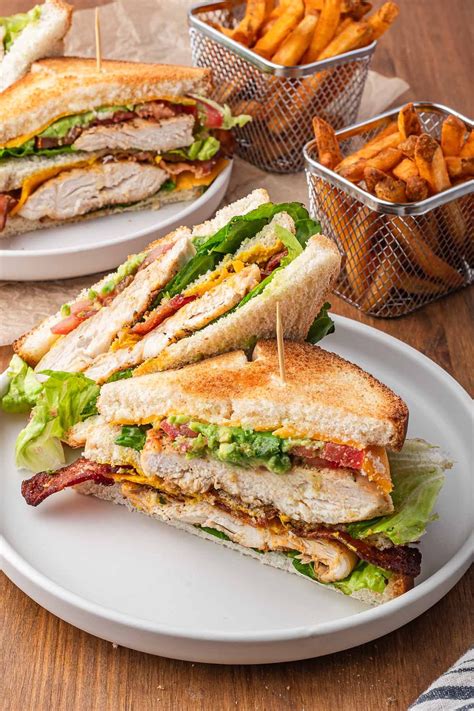 Chicken Club Sandwiches Recipe Club Sandwich Recipes Yummy Food