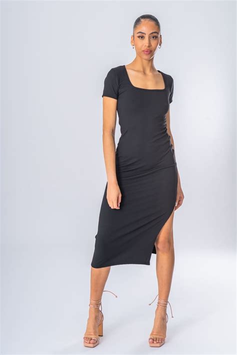 Robe Moulante Manches Courtes Encolure Noir Cinelle Paris Mode Femme