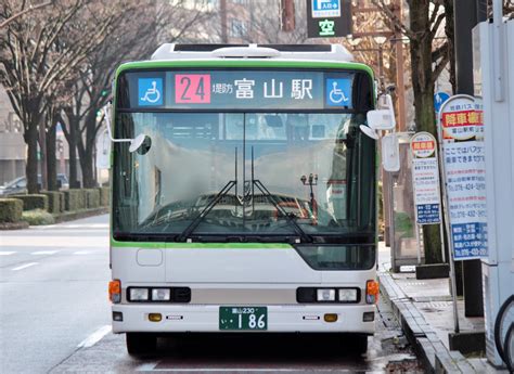 しゅにんさん on Twitter RT G L A N D S 地鉄バス 富山230い186 運用開始 八尾営業所所属 元西武バス
