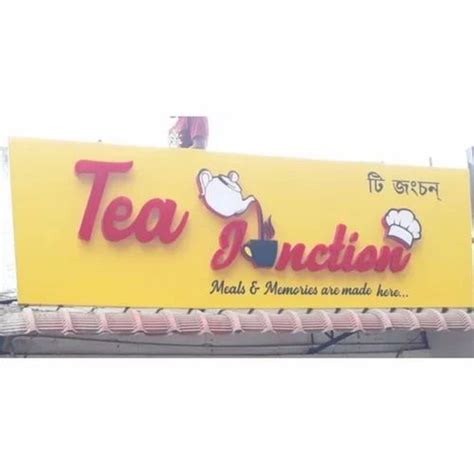 Yellow Base Rectangle 30mm Acrylic Sing Board For Advertisement At