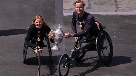 Susannah Scaroni 2025 Boston Marathon Womens Winner