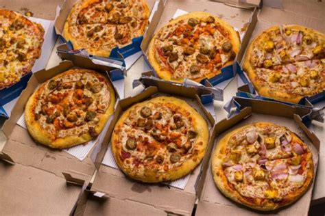 Dominos Pizza Crust A Guide To Their Different Types Pizzaware
