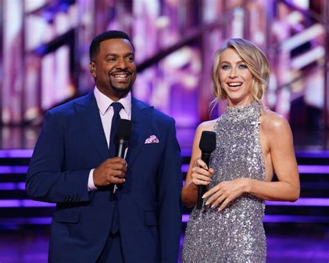 Dwts Host Julianne Hough Makes 3 Blunders In A Row And Audience Fed Up Tv Entertainment