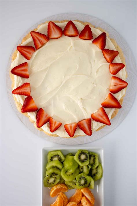 Easy Fruit Pizza Recipe With Cream Cheese Frosting 22 Brooklyn Active