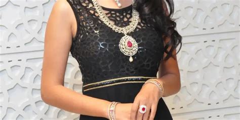 Actress Nilofer Photoshoot At Manepally Jewellery Exclusive Diamond