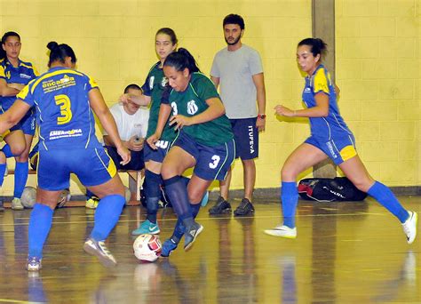 Regionais Futsal feminino de Jundiaí goleia na estreia Esporte Paulista