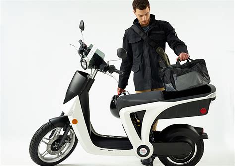 Genze Is A Smart Scooter That Helps Redefine Urban Mobility