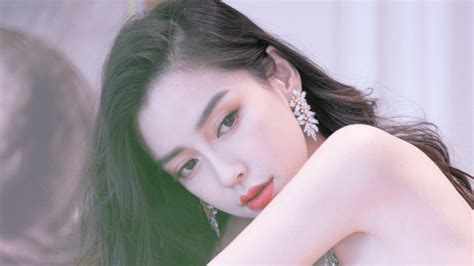 疯马秀最终结局！杨颖张嘉倪遭禁言，大粉仍坚持，知情人曝已凉凉杨颖张嘉倪两人新浪新闻