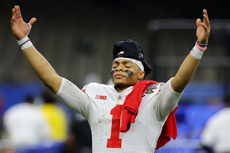 49ers Nfl Draft 3 Reasons To Fall In Love With Justin Fields