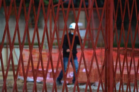 Macau Daily Times 澳門每日時報non Resident Workers Exceed 150000 Macau