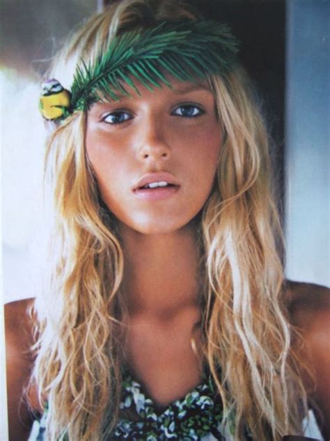Poog An Ode To Surfer Girl Style