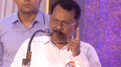 ‘കാണാന്‍ പാടില്ല തൊടാന്‍പാടില്ല കേരളത്തില്‍ അതാണ് ചര്‍ച്ച രാഷ്ട്രീയ