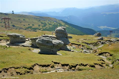 Romania Megalitica Sfinxul Si Babele Din Muntii Bucegi Romania Un