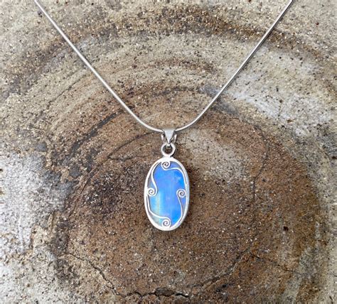 Rainbow Moonstone Pendant Ozmomo Jewellery
