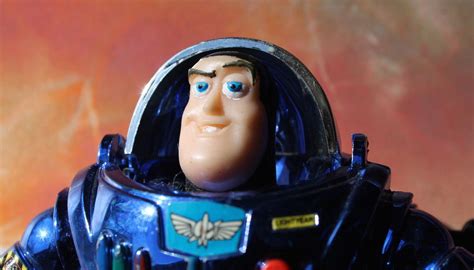 Disney Toy Story 5 Stealth Buzz Lightyear Pop Out Wings Thinkway Toy 1816541303
