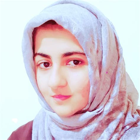 Rakshanda Qasim Uxui Designer Boldpro