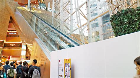 Re 新聞 新埔站電扶梯異常導致旅客跌傷 北捷深感抱歉將持續關心 Ptt評價