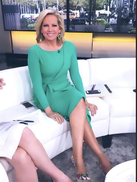 Pin By Kadz 0870 On Shannon Bream Short Skirt Babes Fashion For