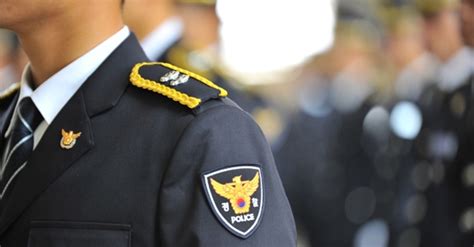 버닝썬 미성년자 출입사건 담당 경찰 피의자로현직 첫 입건 디스패치 뉴스는 팩트다