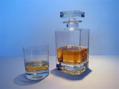 Bourbon Qué Es Historia Definición Y Concepto
