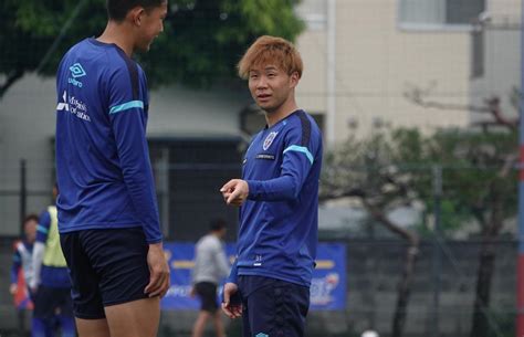 【fc東京】全体練習再開。安部柊斗「みんな元気そうで雰囲気もよかった」 サッカーマガジンweb