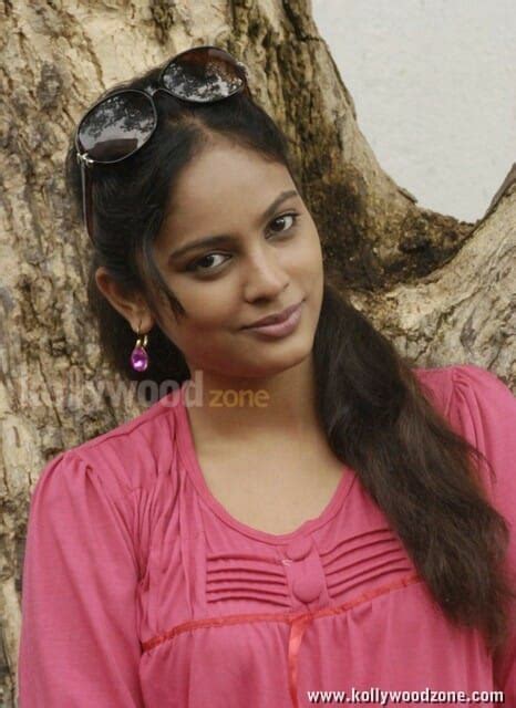 Nandita Pictures 02 (15053) | Kollywood Zone