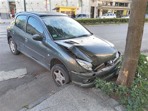 Preventivamente Mujer Trasladada Al Hospital Luego De Accidente De