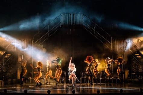Burlesque The Musical Full West End Cast Announced For The Savoy