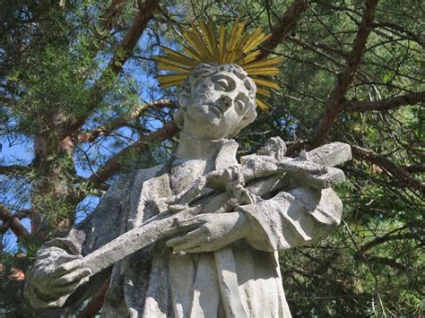 Vrbice Socha Sv Aloise Socha Turistika Cz