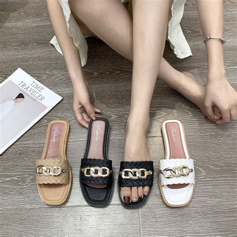 Womens Slipper Stylish Design Footwear Summer Slippers New Quality