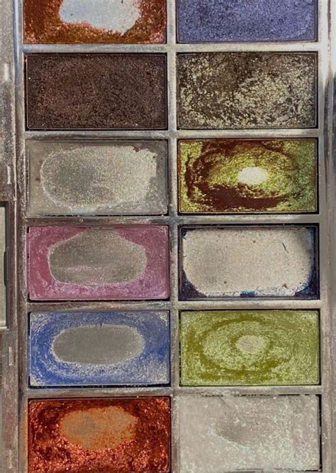 Épinglé Par Len Sur ⠀᪣⠀uploaded En 2025 Trucs De Maquillage Style