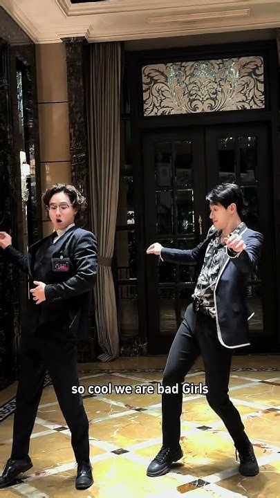 拉丁舞必跳歌曲《国标人》 挑战100首拉丁舞必跳歌曲，第1首《国标人》，你们还想看老师跳哪首歌，打在评论区！舞台无处不在 国标人 拉丁舞 这首等我先说杀回来了 王征扬拉丁舞 芊芊爱