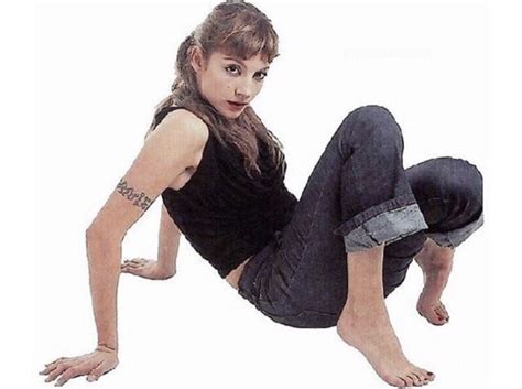 Najwa Nimri Feet
