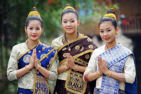 Bonjour” En Laotien Et Lart Du Nop Pour Des Rencontres Mémorables