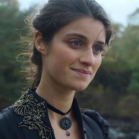 Anya Chalotra Picture