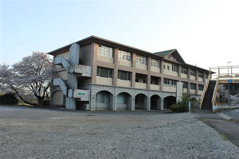 廃校探訪5000校 on Twitter 群馬県渋川市上白井 廃校