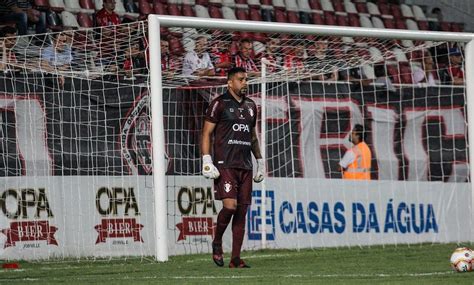 Por questões financeiras JEC volta atrás e não renova goleiro Ivan