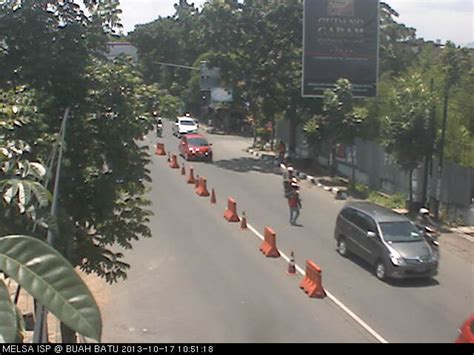 Kondisi Jalan Buah Batu Bandung 10 51 Trafficinfo Bandun Flickr