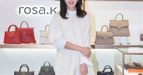 [sc독점] 순백의 수애 따스한 미모 감도는 새해 첫 쇼핑~♡