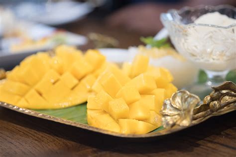 망고와 끈적 끈적한 쌀 태국 스타일의 열대 디저트 망고와 찹쌀 식사 건강한 식생활에 대한 스톡 사진 및 기타 이미지 건강한 식생활 견과 과일 Istock