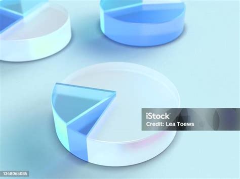 3d 렌더링 투명 파이 차트라이트 배경에 두 개의 표시 된 부분 인포그래픽 또는 결과 프레젠테이션을 위한 그림입니다 시장 및