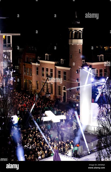 Zeist The Cross Arrives During The Fourteenth Edition Of The Kro Ncrv