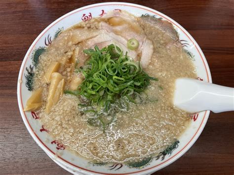 京都背脂ちゃっちゃ系ラーメンの発祥 中華そばますたに北白川本店 京都観光のすゝめ