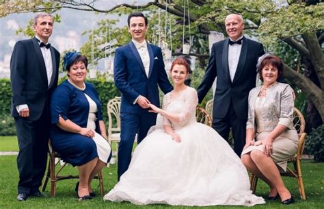 Что одеть на свадьбу в качестве гостя: тренды 2021 года