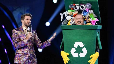 Snooker Bosses Fine Stephen Hendry Over Masked Singer Gig