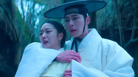 Is Netflixs Dear Hongrang About Incest Explaining Love Triangle